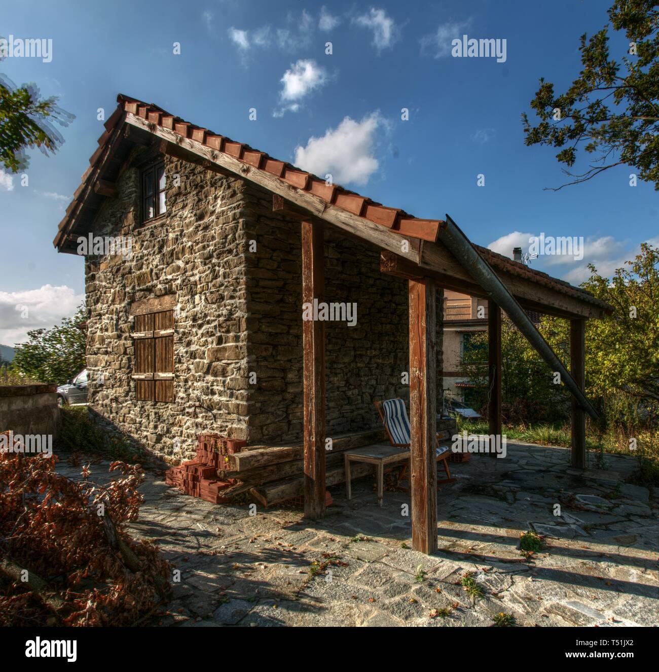 Portico rustico hi-res stock photography and images - Alamy