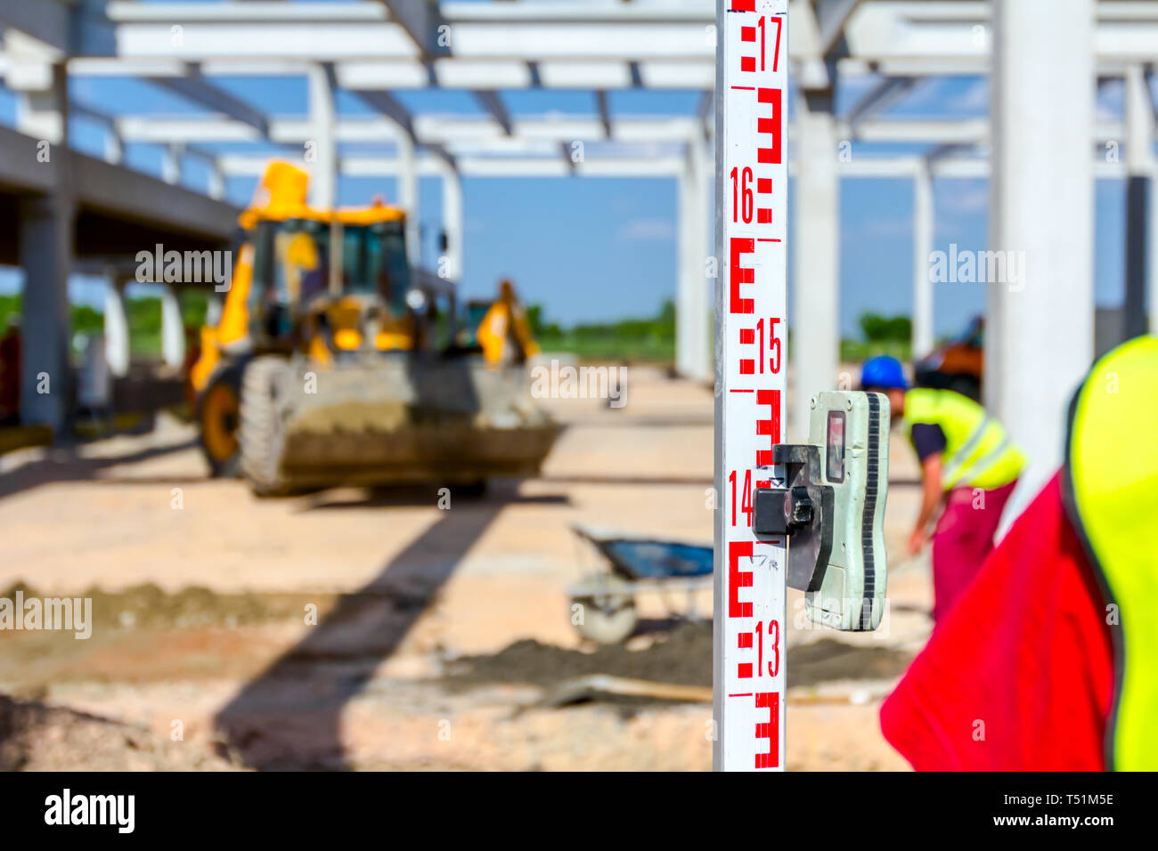 Leveling rod hi-res stock photography and images - Alamy