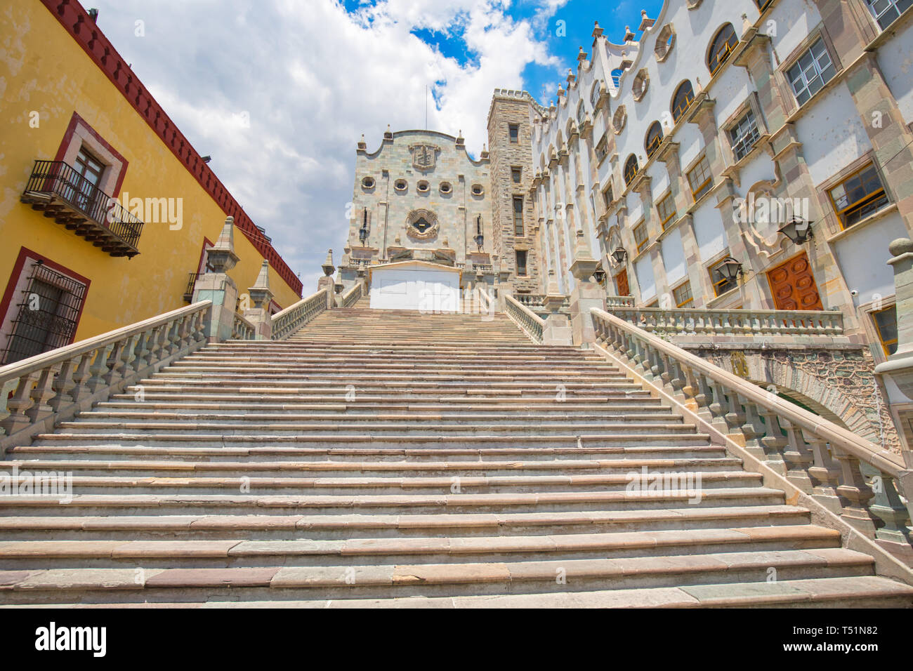 Campus and buildings of the University of Guanajuato (Universidad de ...