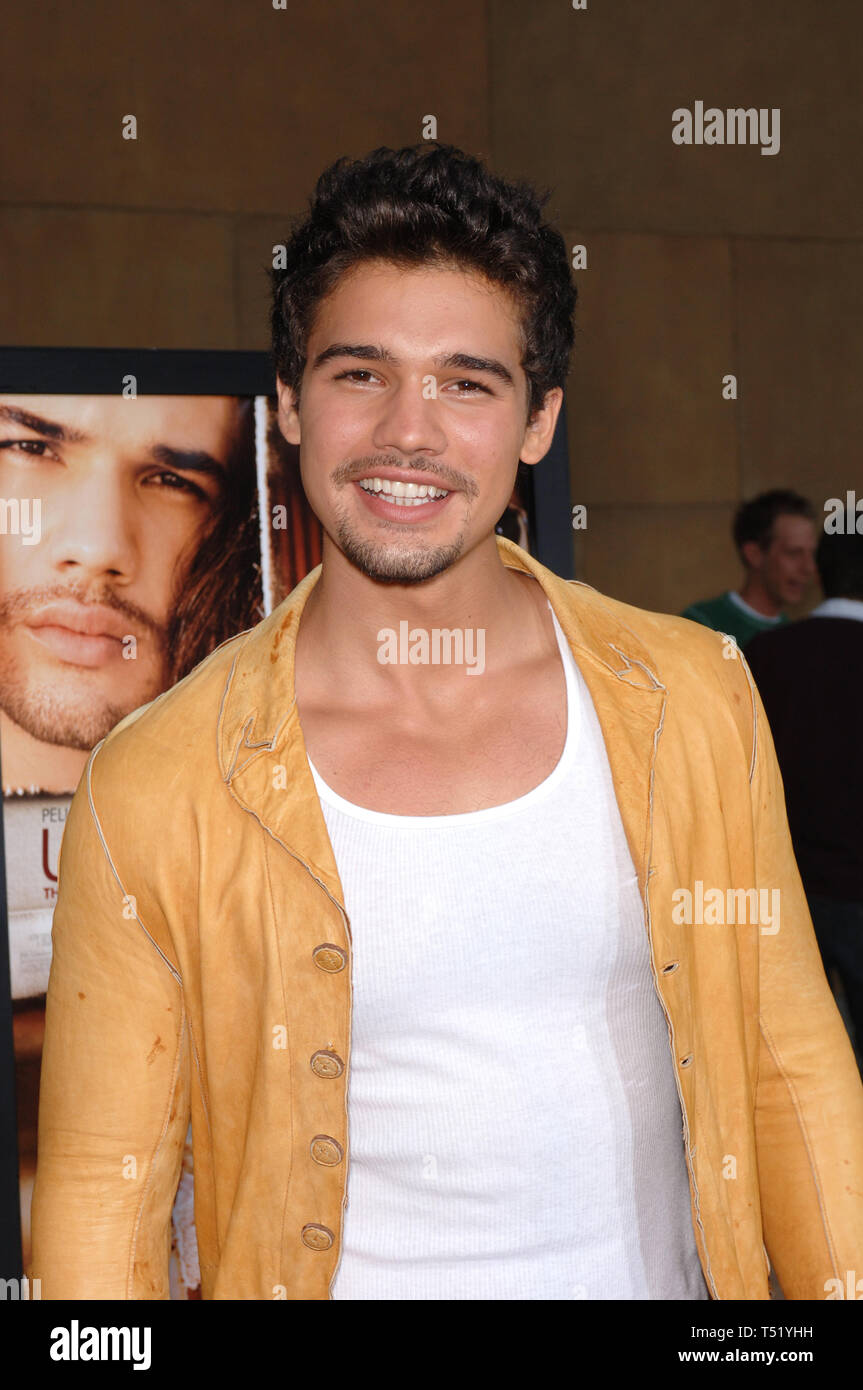 LOS ANGELES, CA. August 23, 2005: Actor/singer STEVEN STRAIT at the Los ...