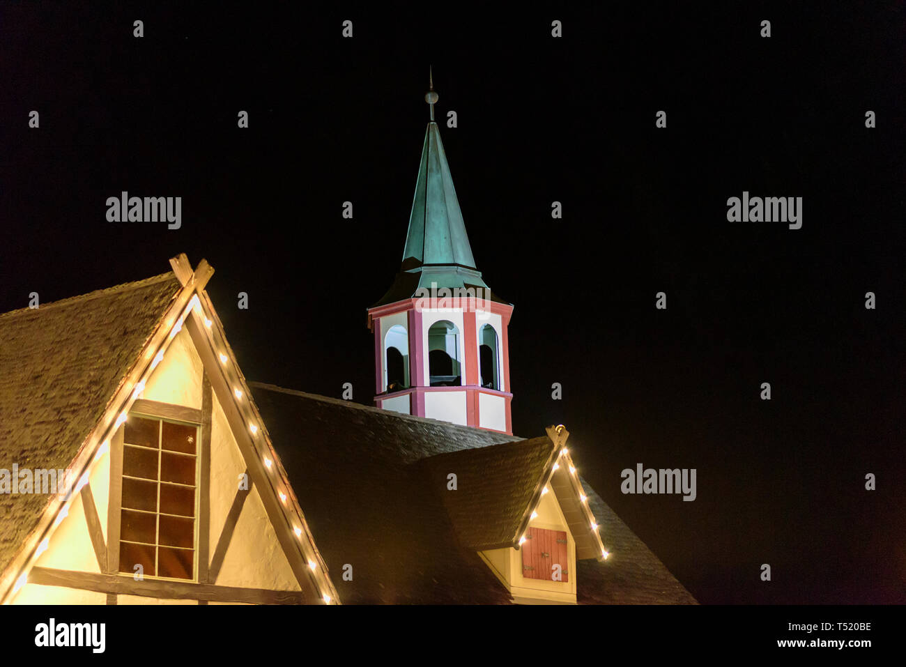 Steeple roof hi-res stock photography and images - Alamy