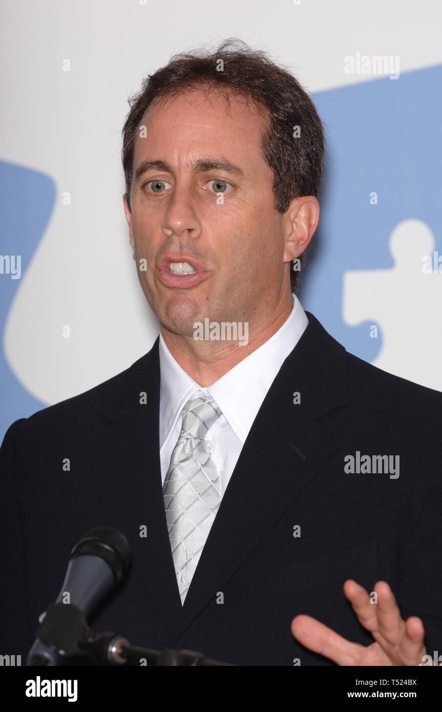 Jerry seinfeld comedian hi-res stock photography and images - Alamy