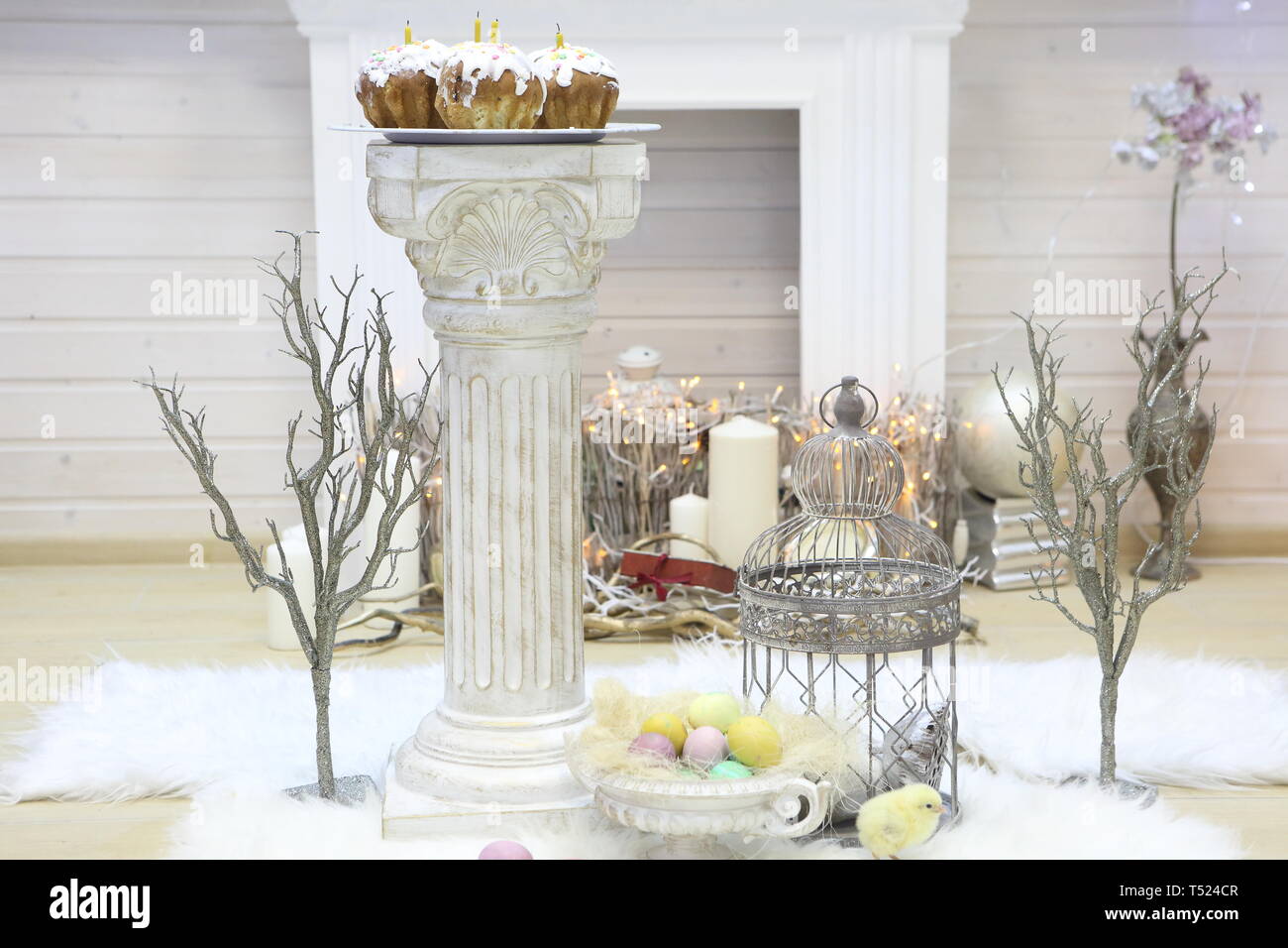A room with a vintage white decor. Easter Stock Photo - Alamy