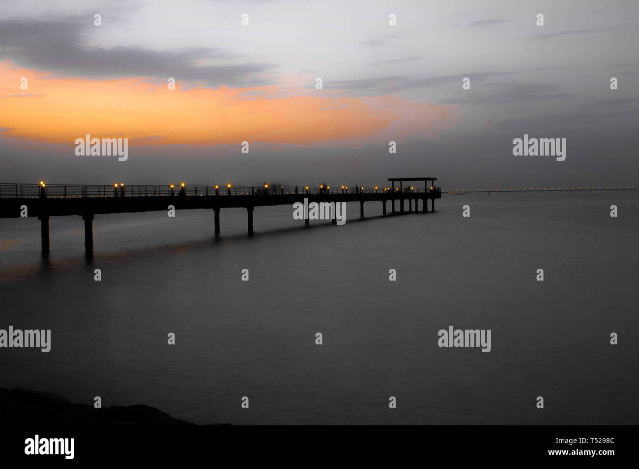 Kuwait view during night time hi-res stock photography and images - Alamy