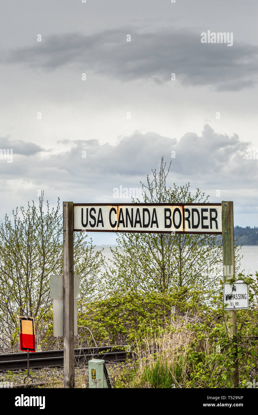 Canada border crossing station hi-res stock photography and images - Alamy