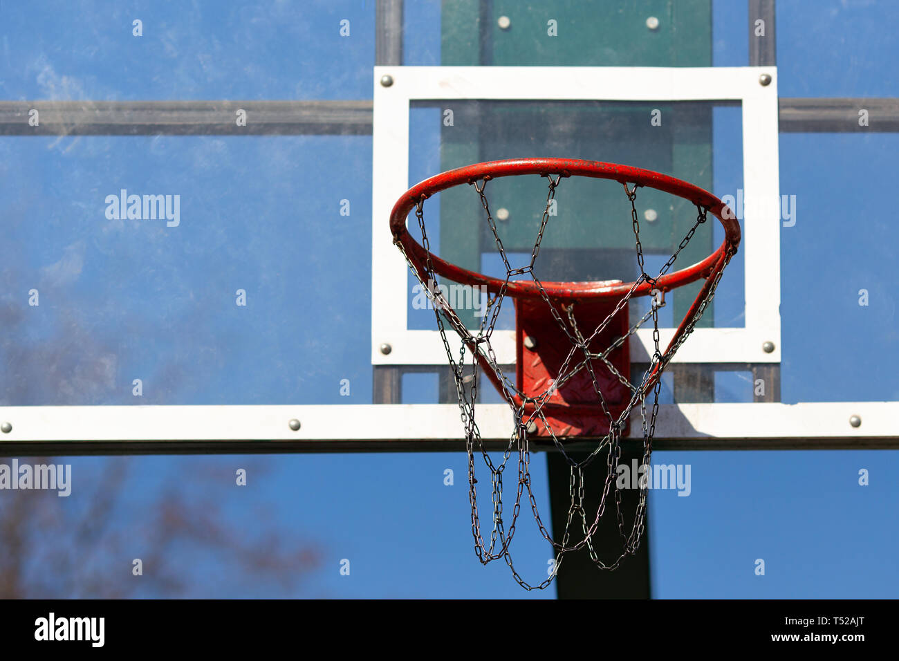 basketball hoop outdoor Stock Photo - Alamy