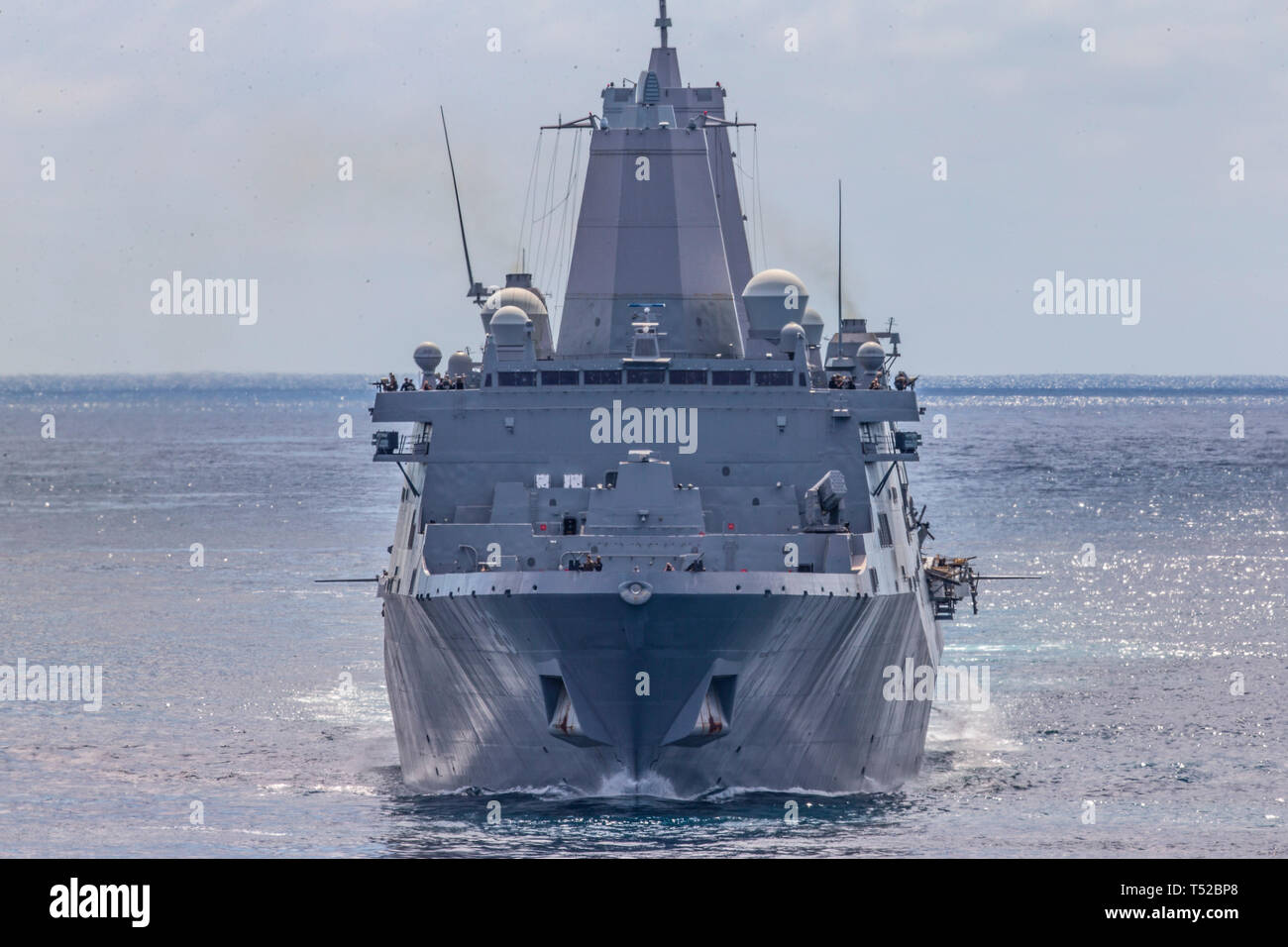 190320-M-EC058-0434 PACIFIC OCEAN (March 20, 2019) The San Antonio ...