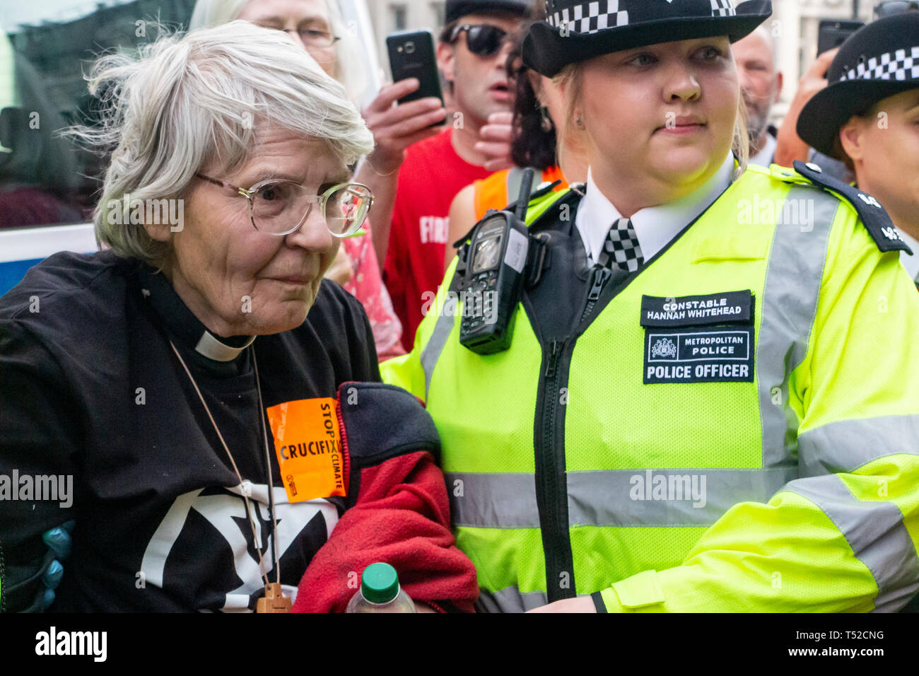 Female vicar hi-res stock photography and images - Alamy