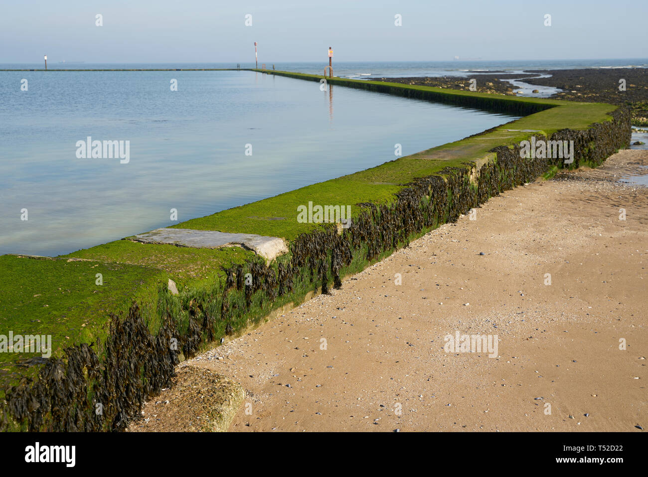 Walpole bay pool margate hi-res stock photography and images - Alamy