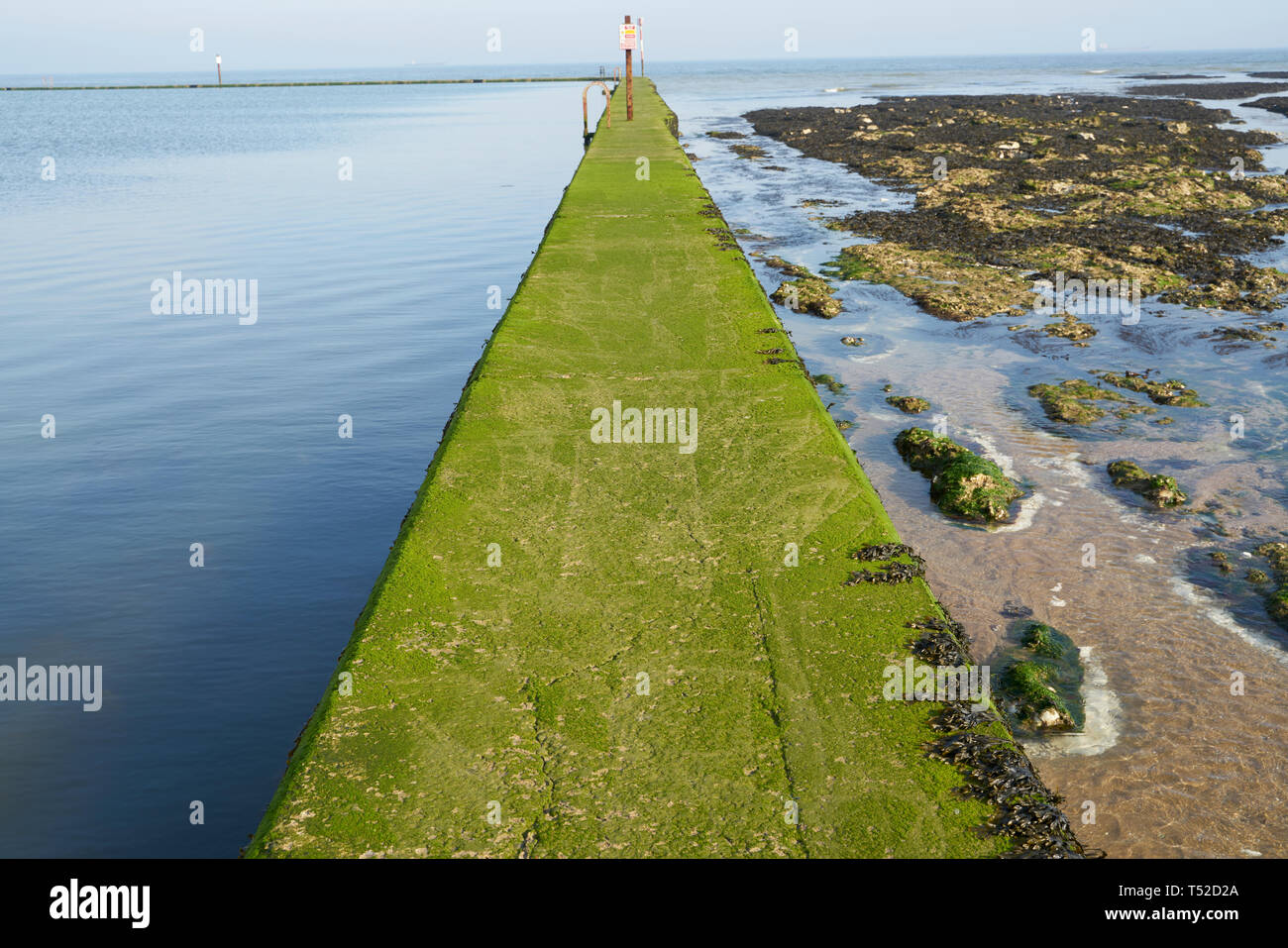 Walpole bay pool margate hi-res stock photography and images - Alamy