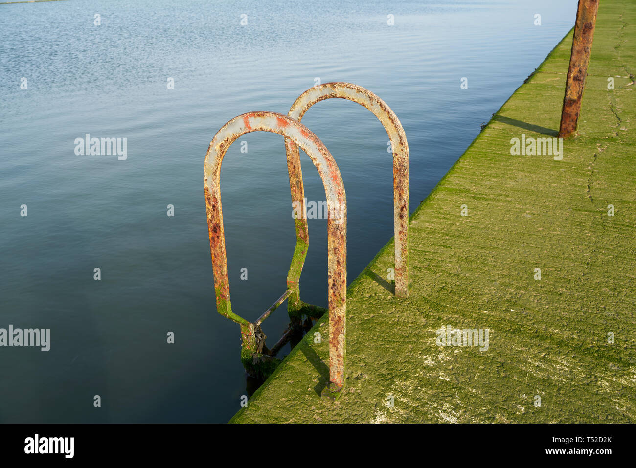 Margate tidal pool hi-res stock photography and images - Alamy