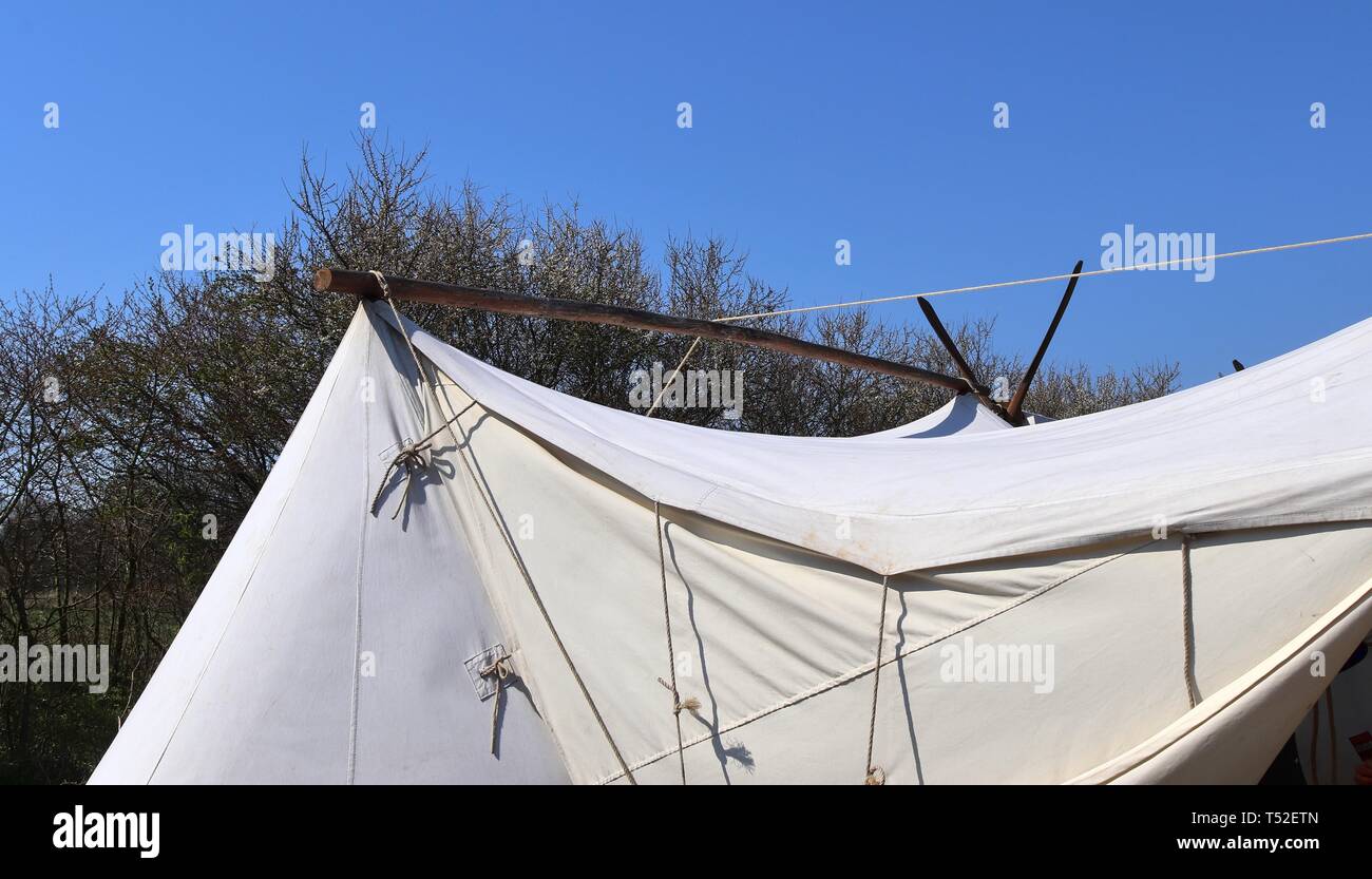 Model tipi hi-res stock photography and images - Alamy