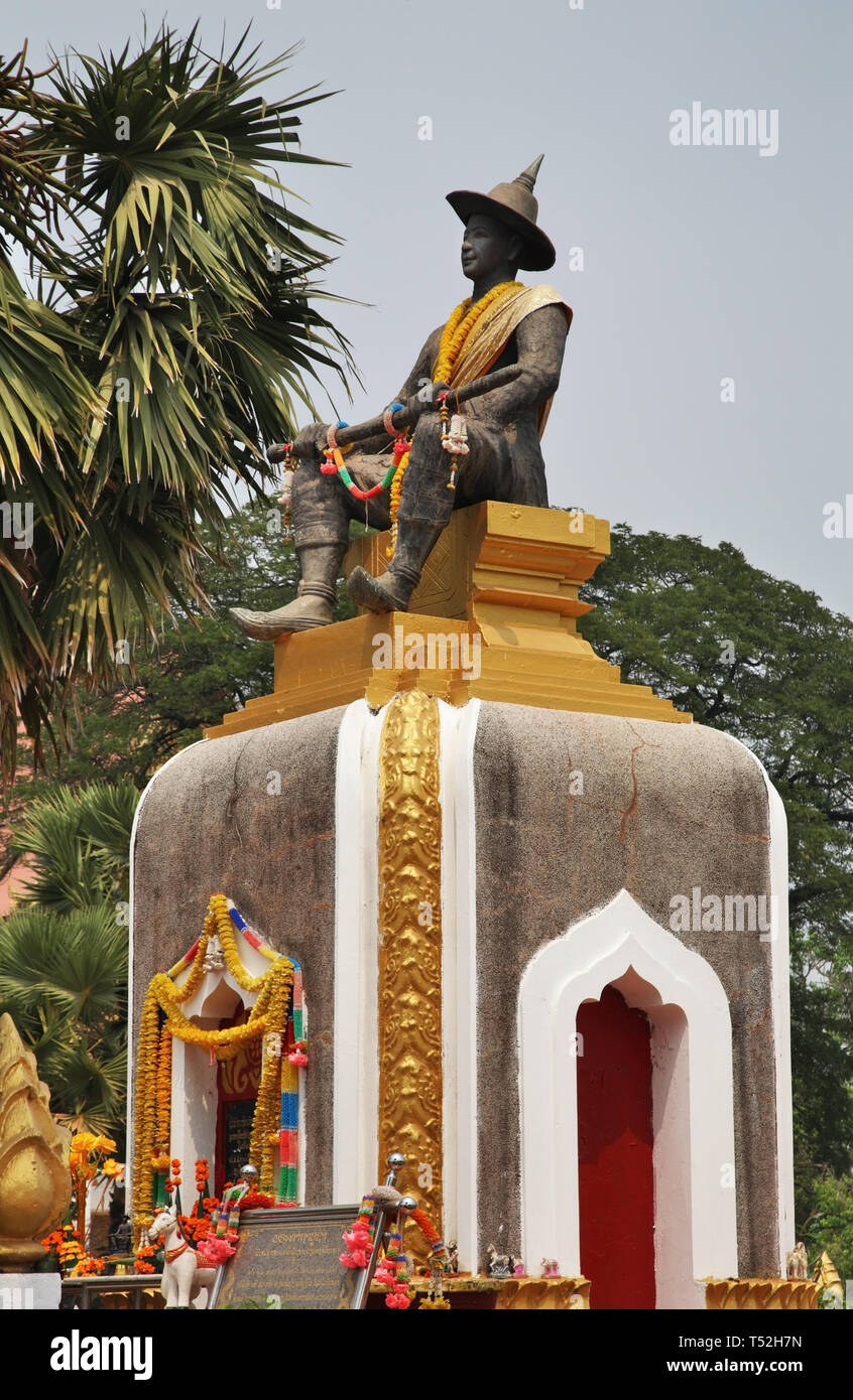 King Sethathirath statue in Vientiane. Laos Stock Photo - Alamy