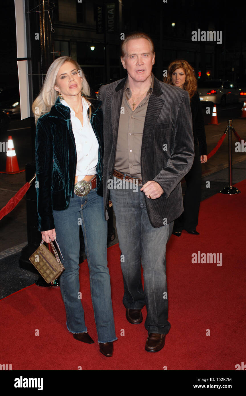 LOS ANGELES, CA. October 25, 2005: Actor LEE MAJORS & wife at a tribute ...
