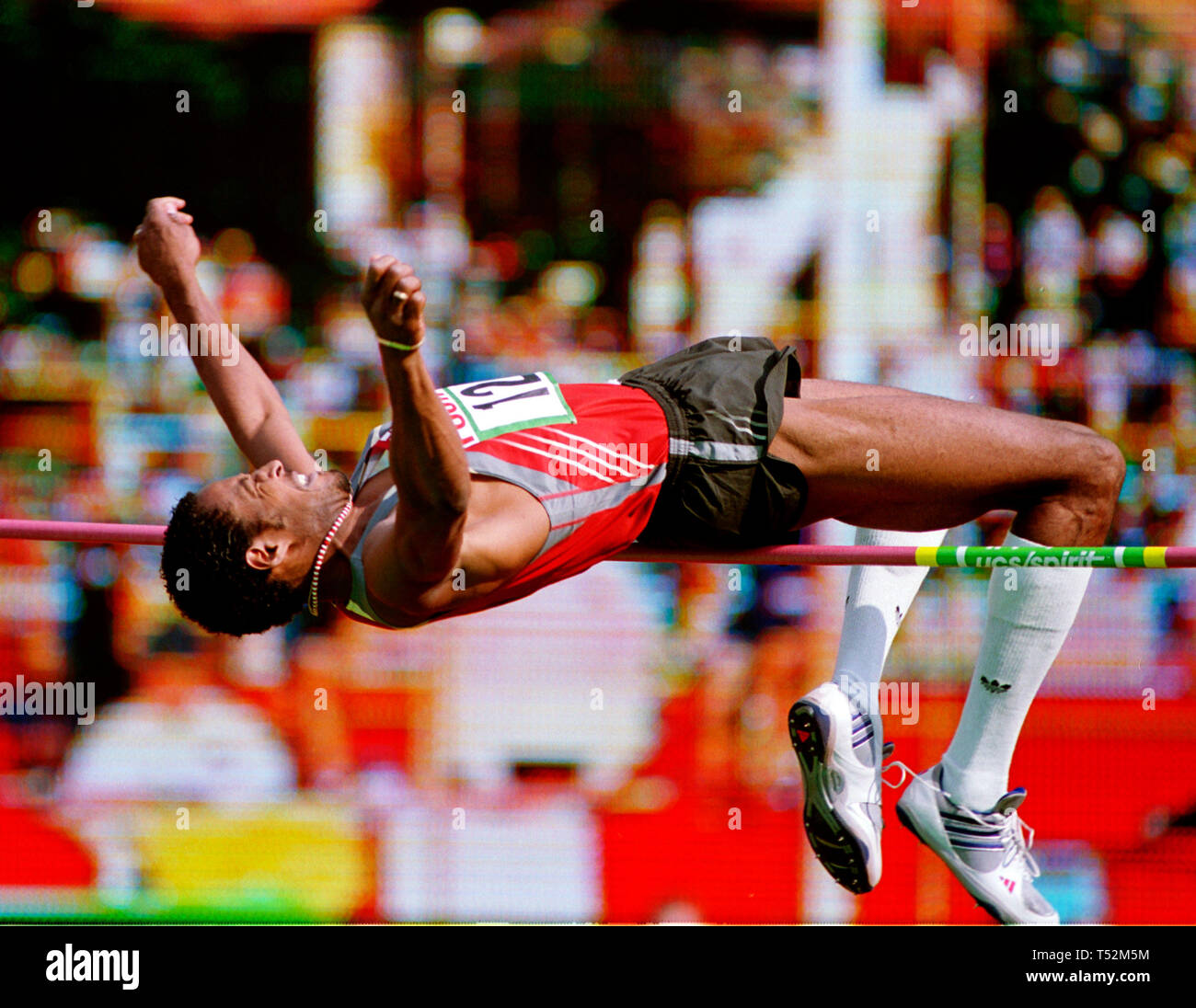 Javier sotomayor jumping hi-res stock photography and images - Alamy