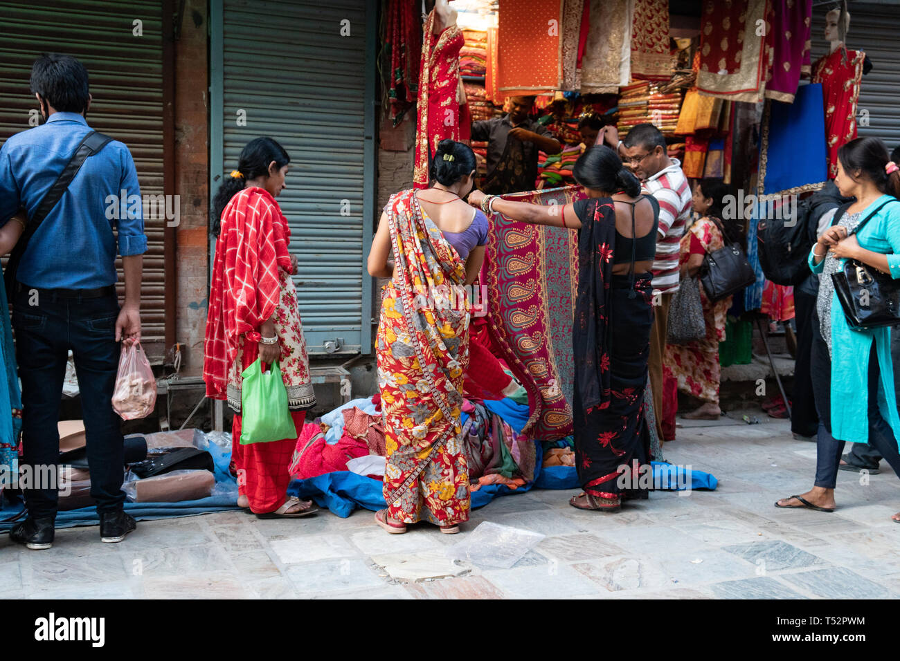 Traditional clothing sarees hi-res stock photography and images - Alamy