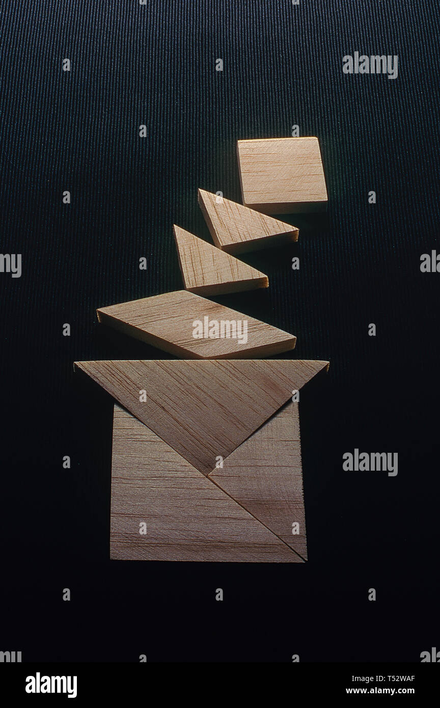 Chinese tangram hi-res stock photography and images - Alamy