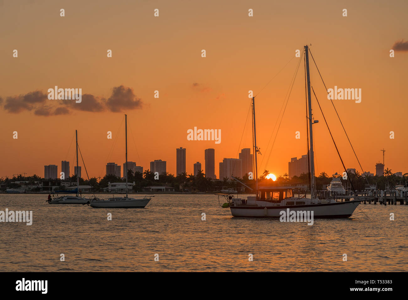 Sunset harbour south beach miami hi-res stock photography and images ...