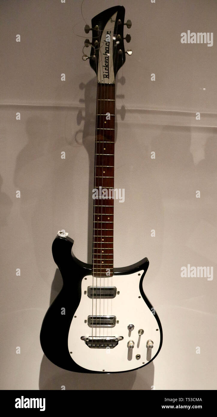 Rickenbacker george harrison hi-res stock photography and images - Alamy