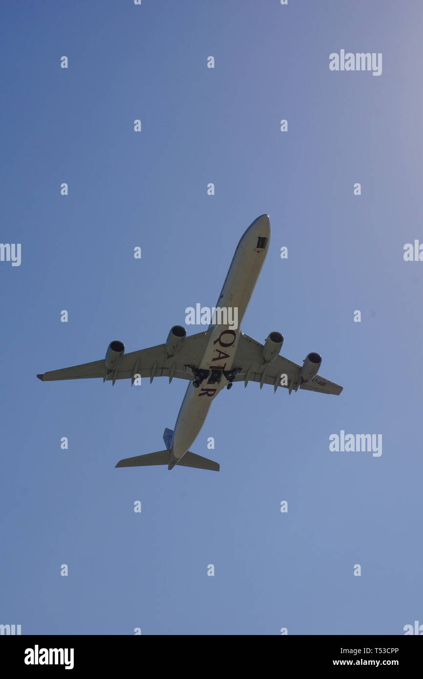 Doha airways hi-res stock photography and images - Alamy