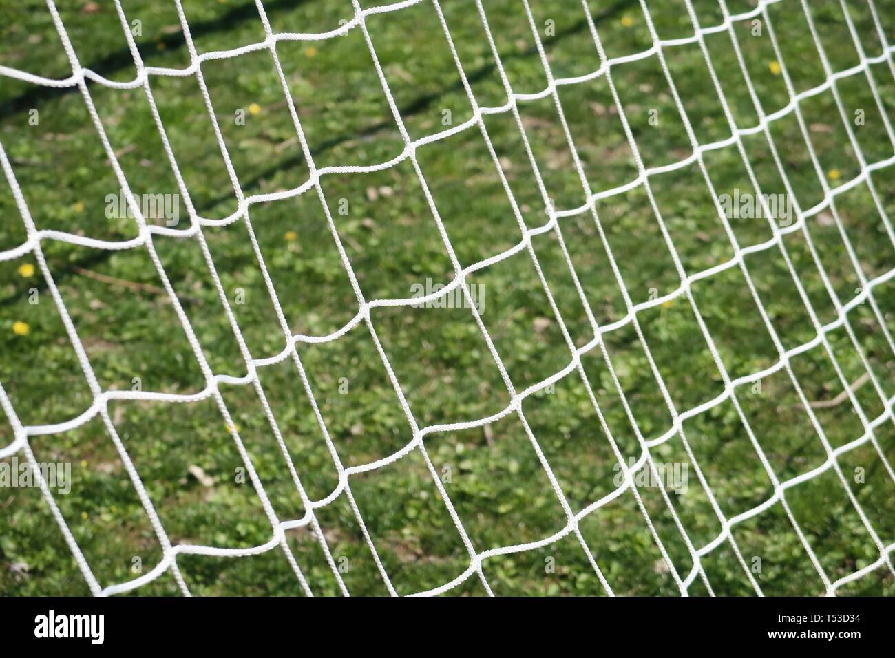 Green field background hi-res stock photography and images - Alamy