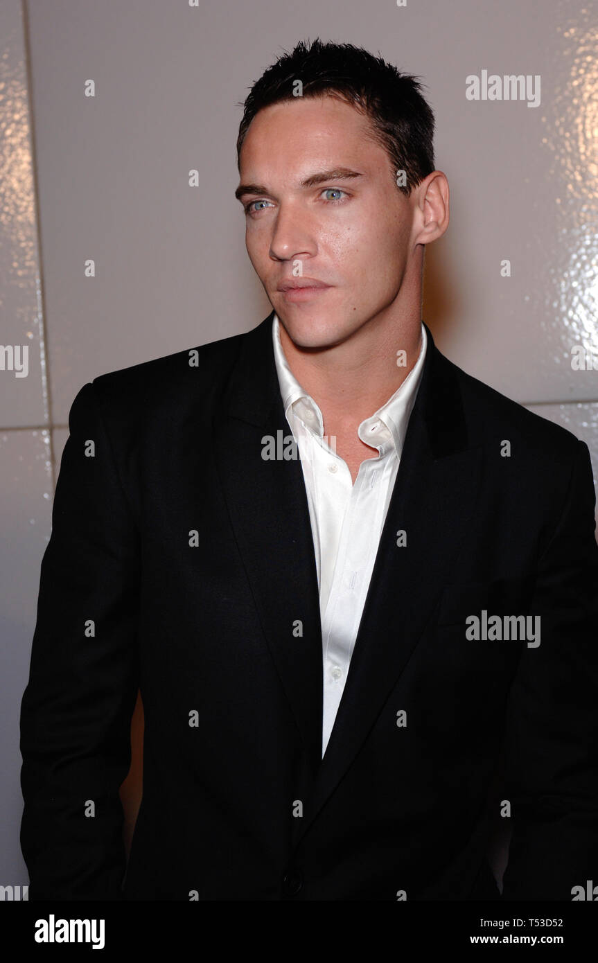 LOS ANGELES, CA. December 08, 2005: Actor JONATHAN RHYS-MEYERS at the ...