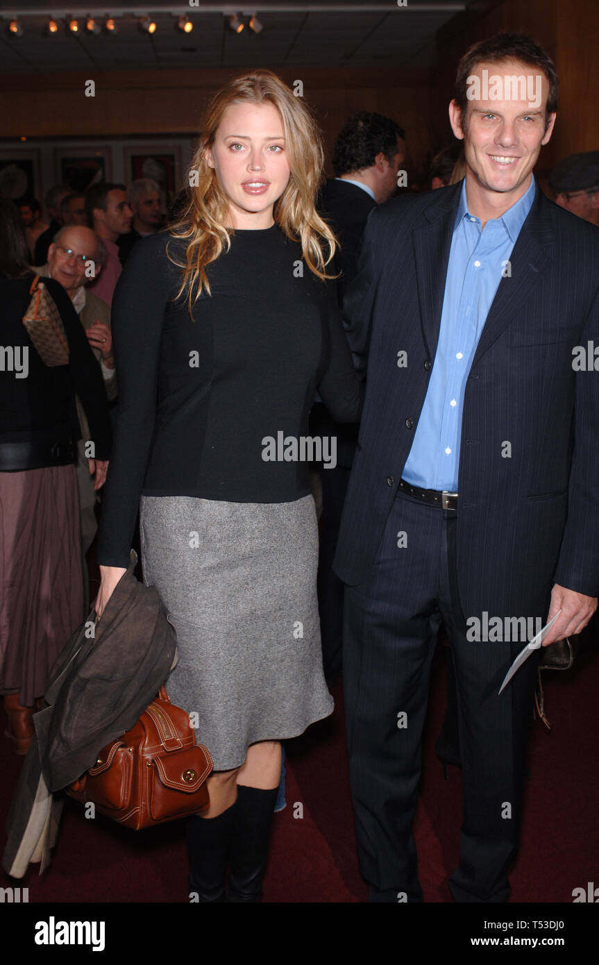 LOS ANGELES, CA. December 20, 2005: Actress ESTELLA WARREN & boyfriend ...