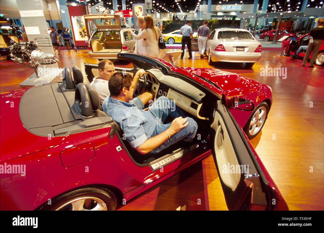 Red mercedes convertible hi-res stock photography and images - Alamy