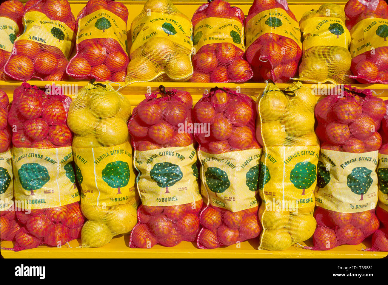 Bushels hi-res stock photography and images - Alamy