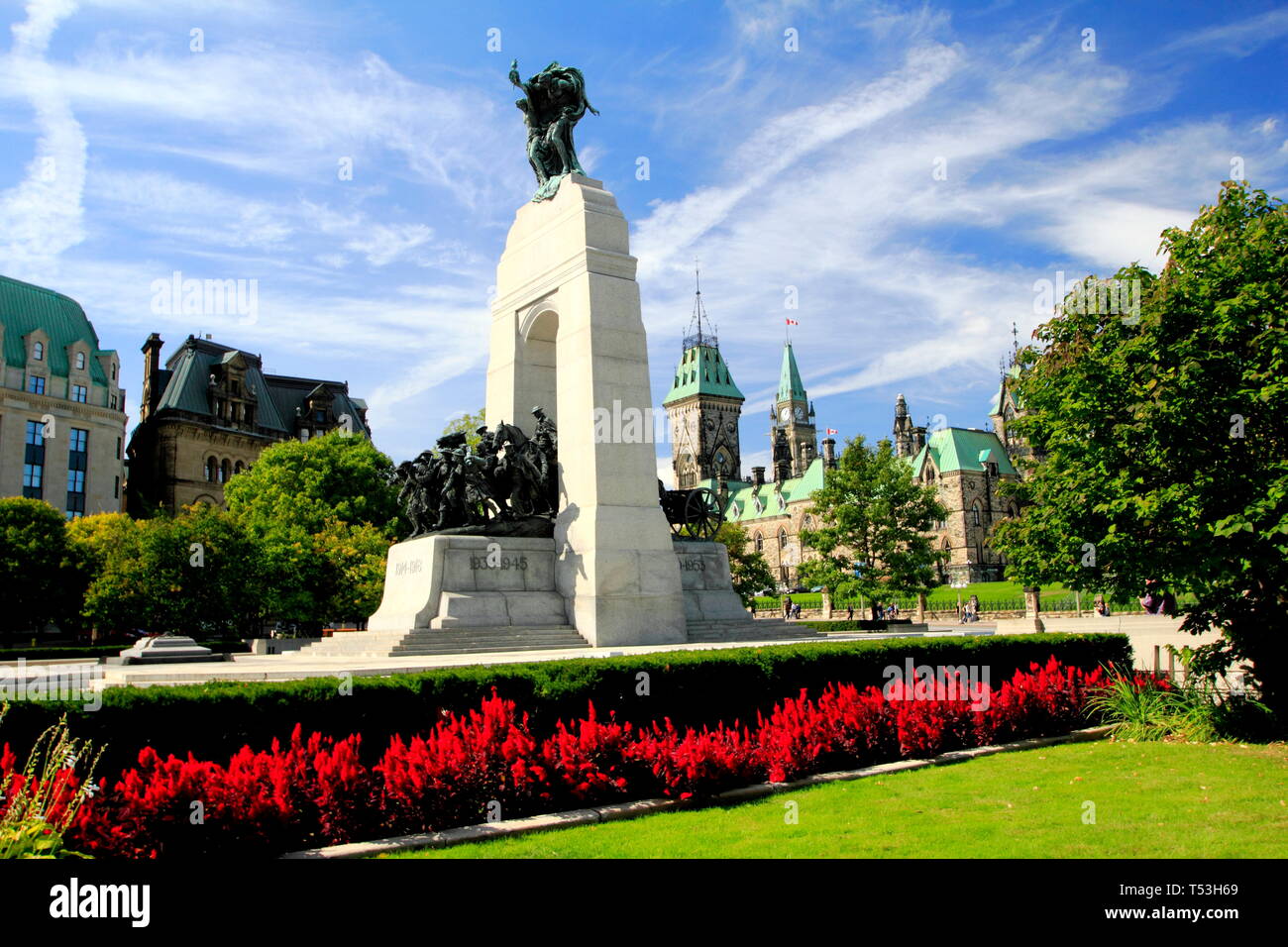 The Canadian War Memorial monument in Ottawa Canada Stock Photo - Alamy