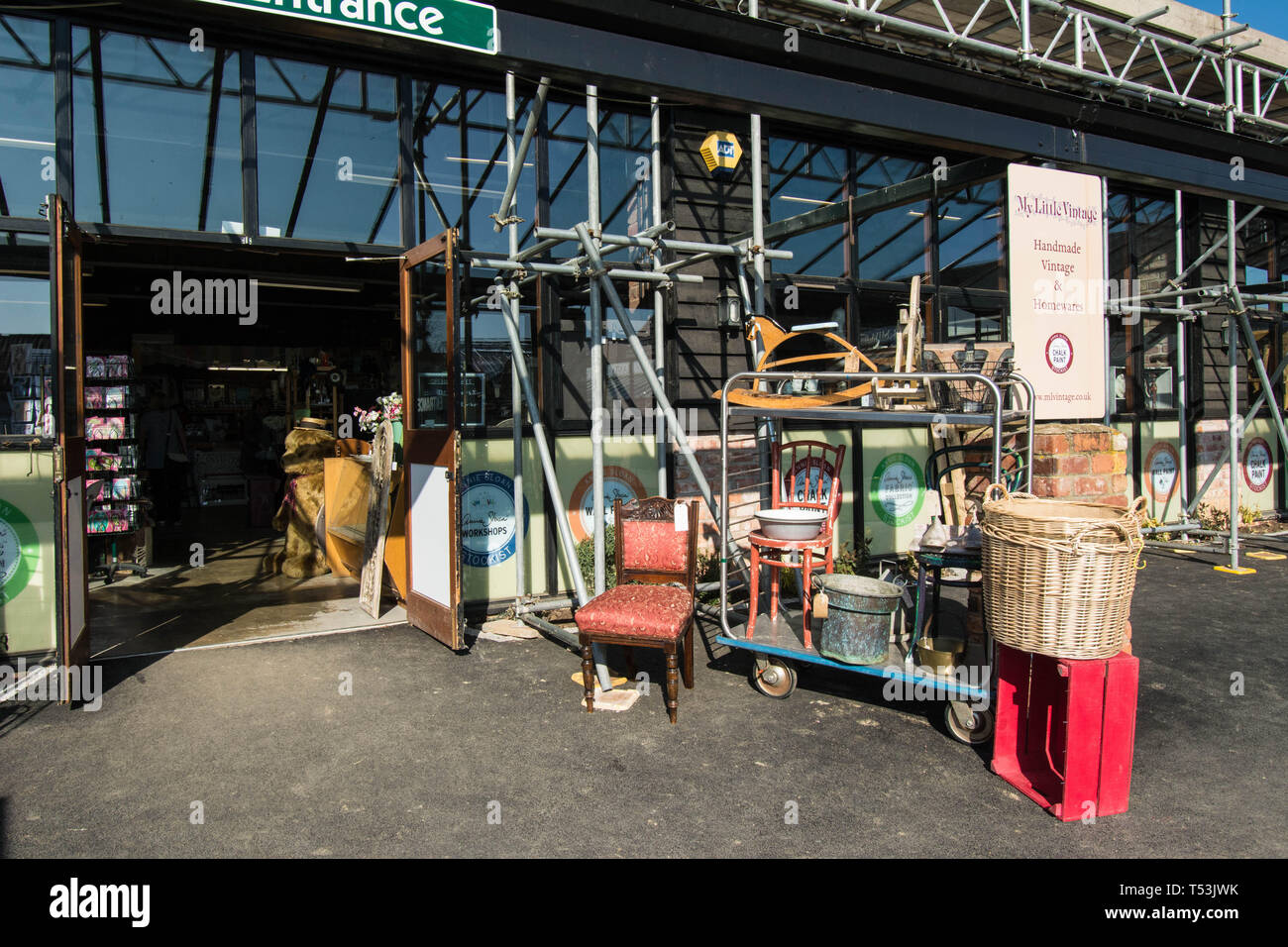 Vintage antique store Towcester Northamptonshire UK Stock Photo - Alamy