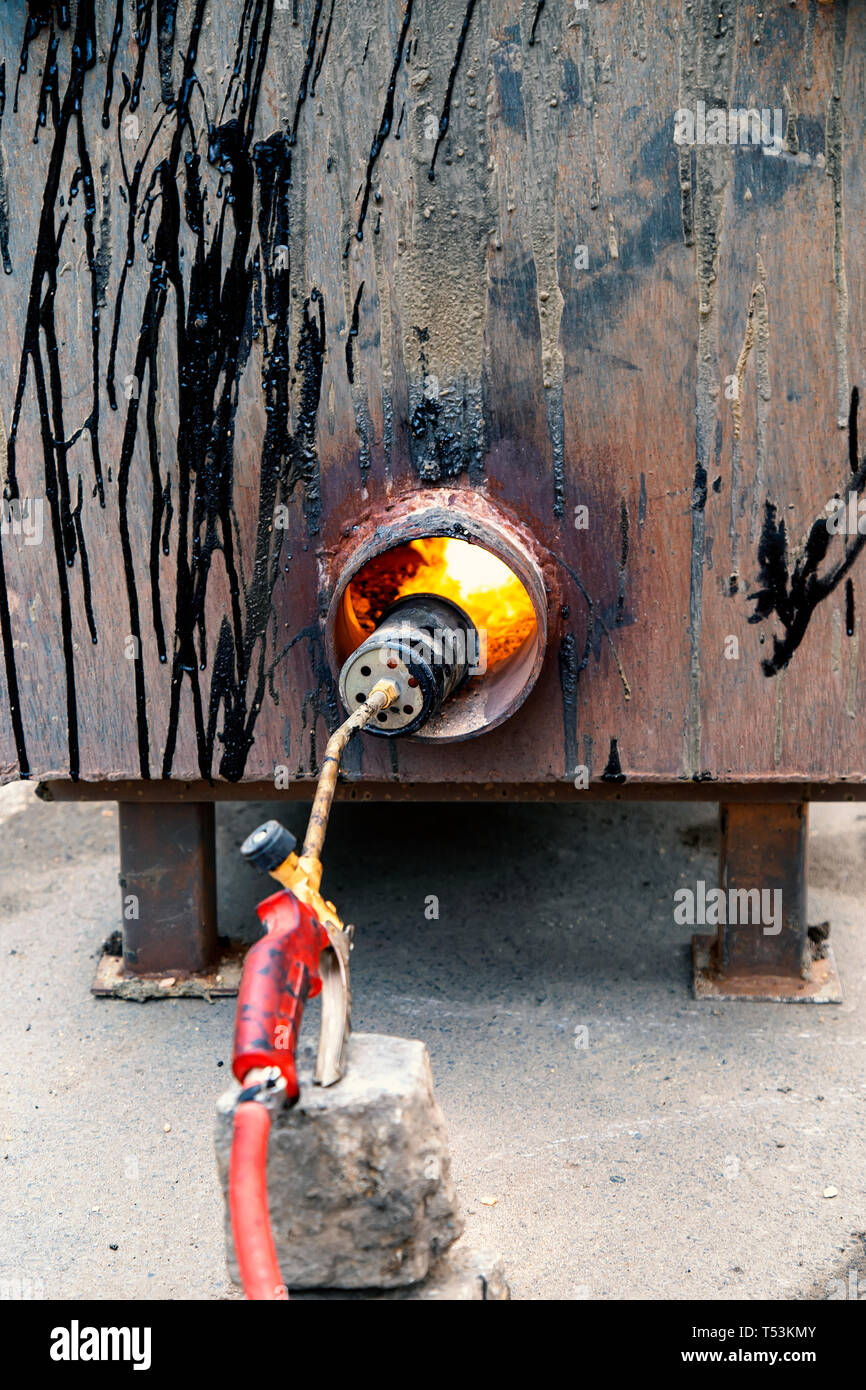 Bitumen emulsion hi-res stock photography and images - Alamy