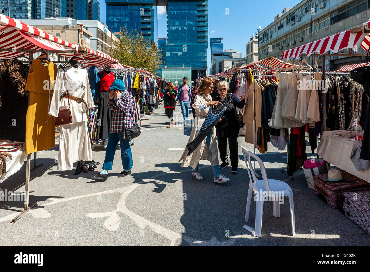Dizengoff flea market tel aviv hi-res stock photography and images - Alamy