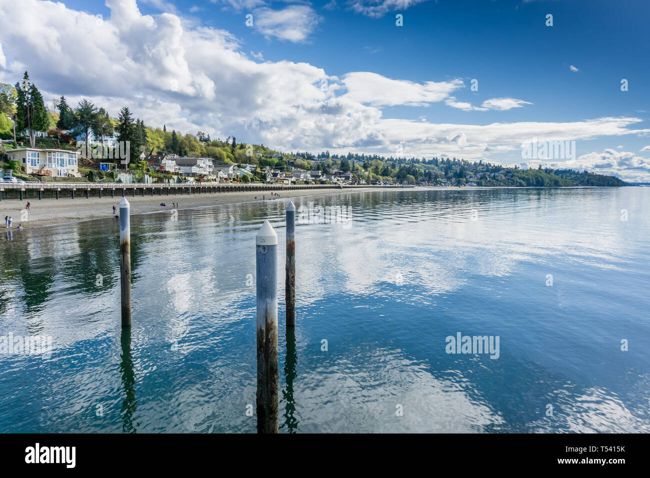 A view of the boardwalk at Redondo Beach, Washington. The tide is low ...