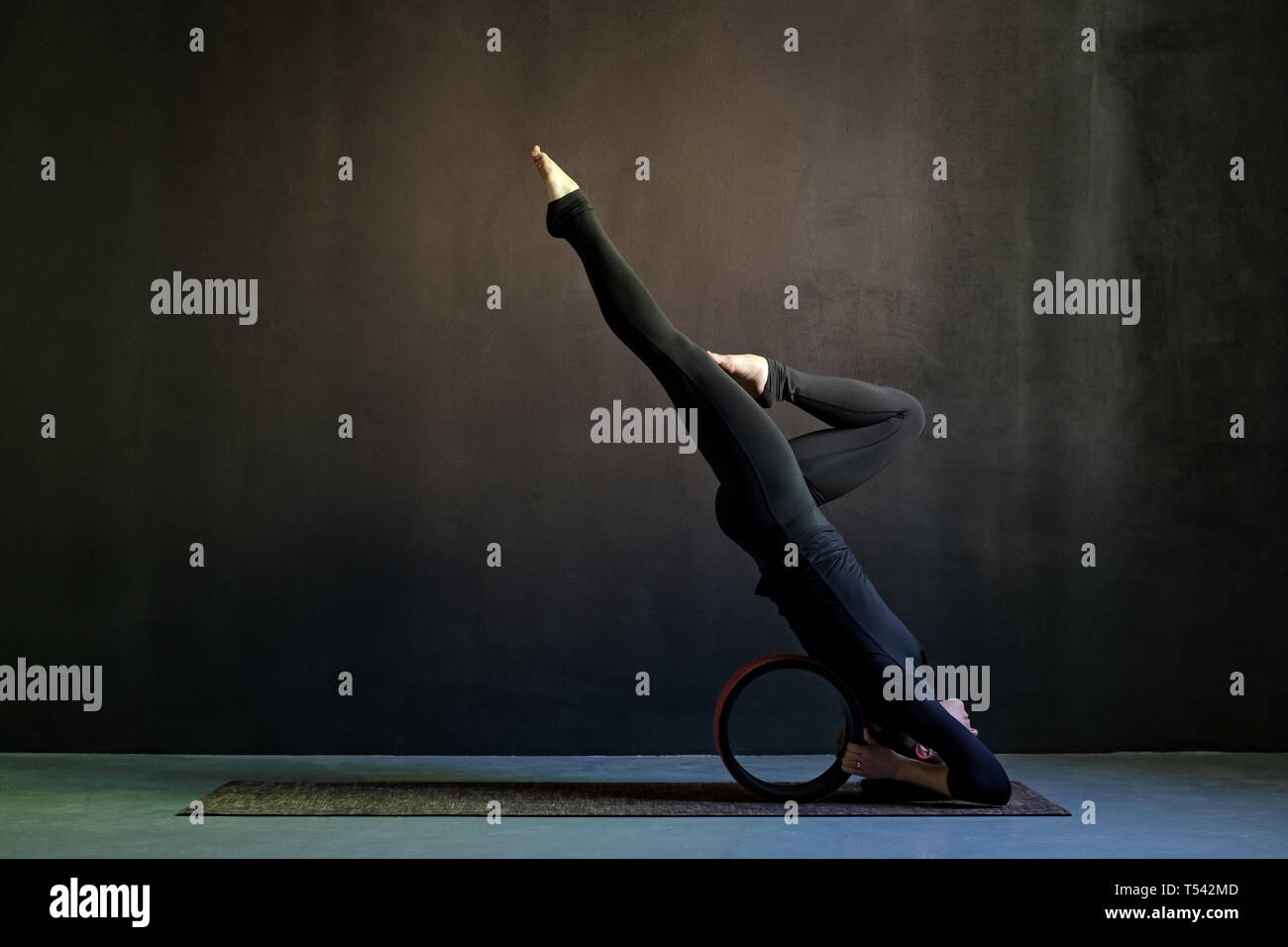 Gymnastics shoulder woman stand hi-res stock photography and images - Alamy