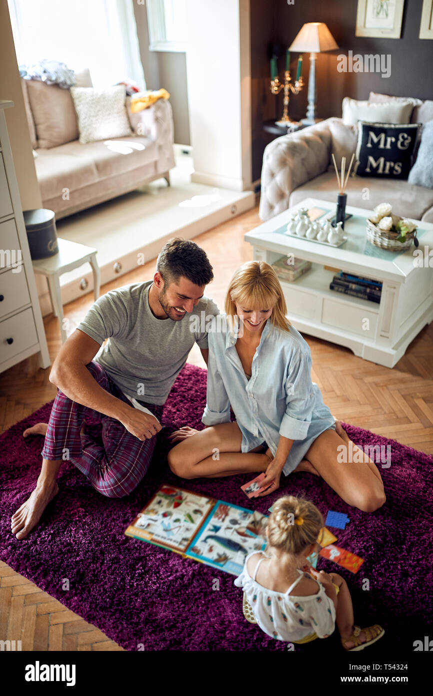 Family in pajamas hi-res stock photography and images - Alamy