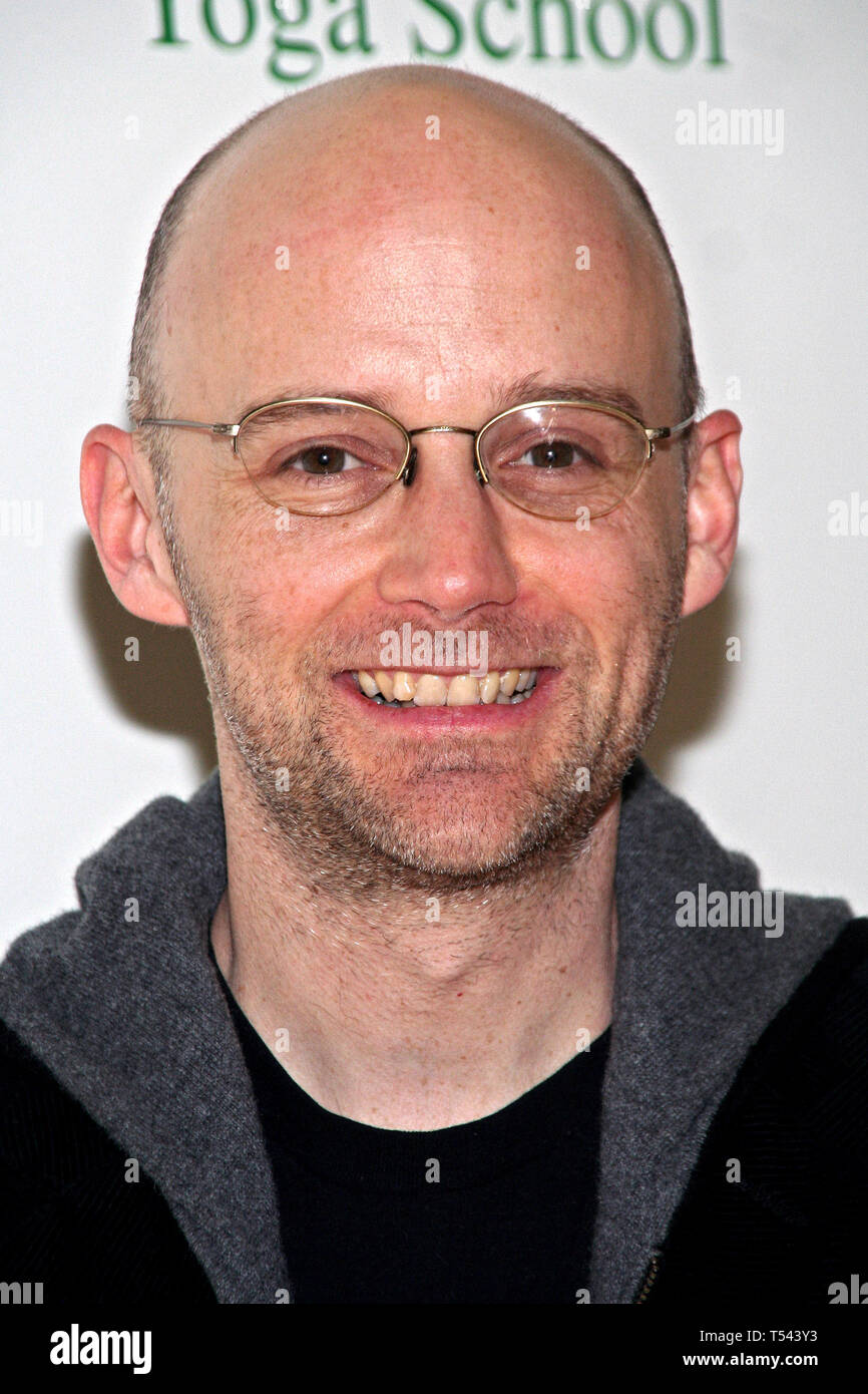 Yoga trends hi-res stock photography and images - Alamy