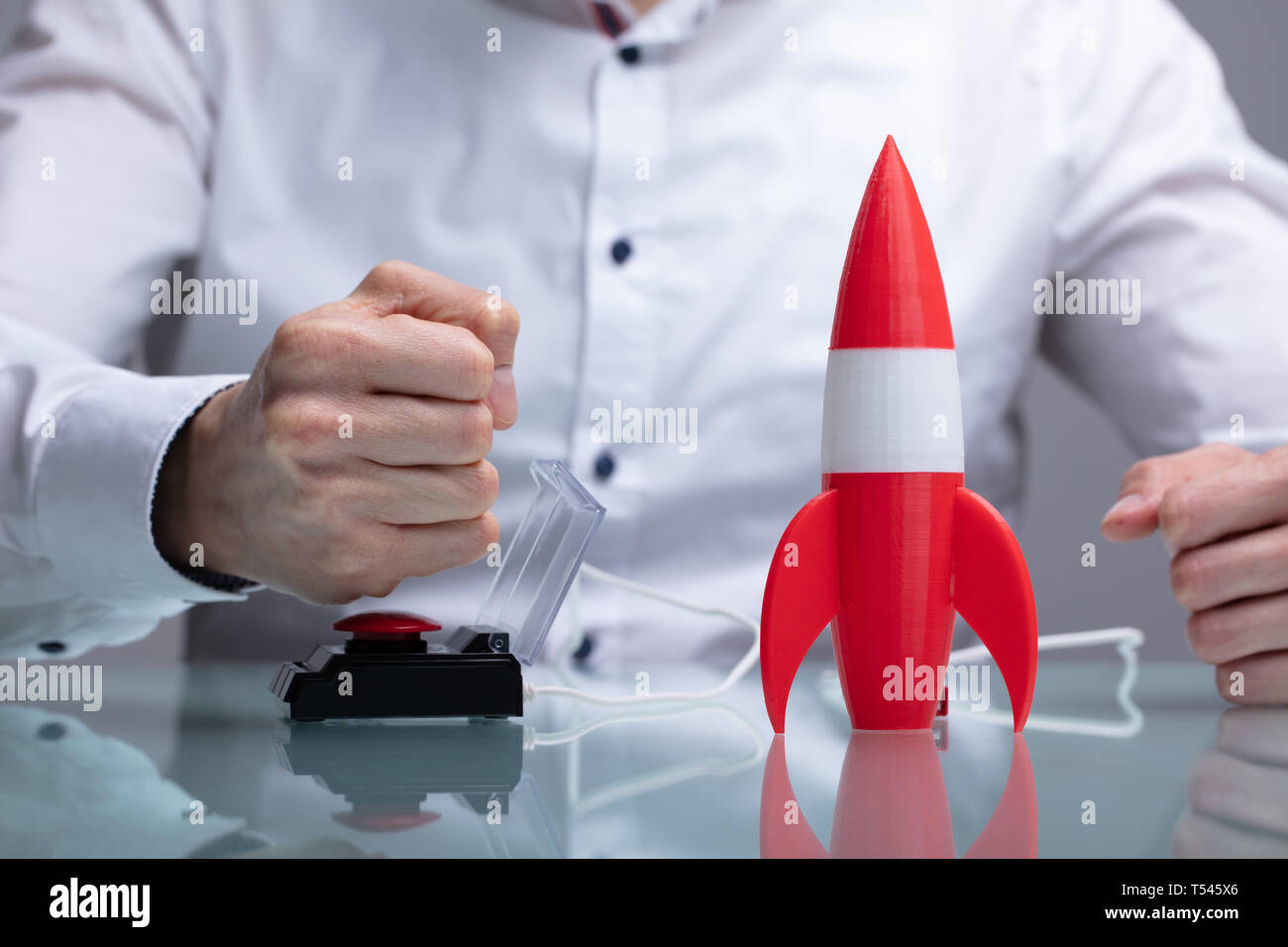 Hand takeoff hi-res stock photography and images - Alamy