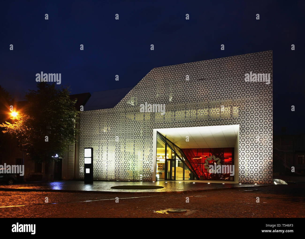 Public service hall hi-res stock photography and images - Alamy