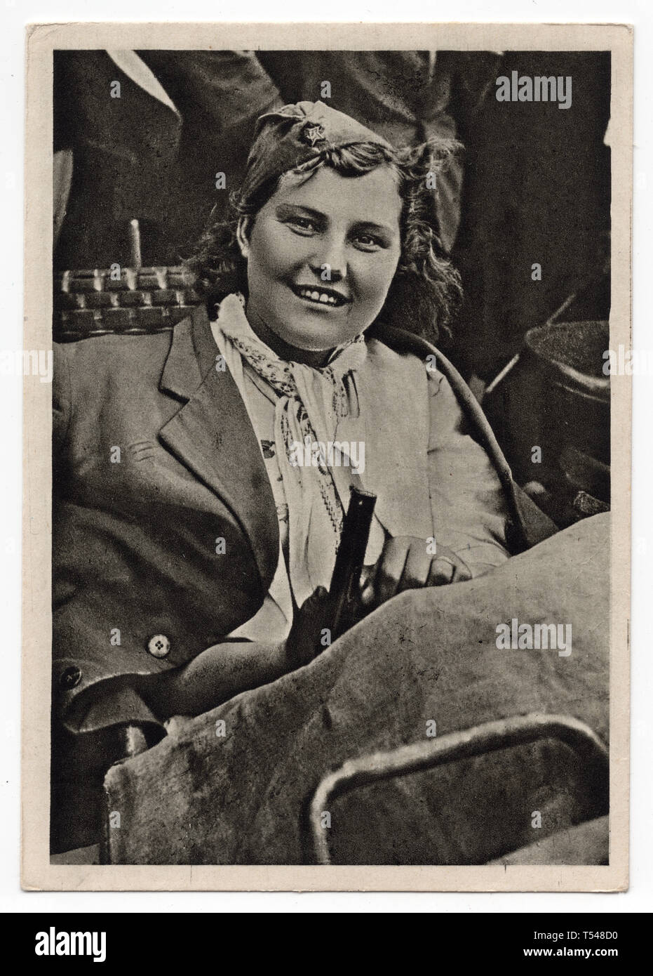 Russian female soldier world war ii hi-res stock photography and images ...