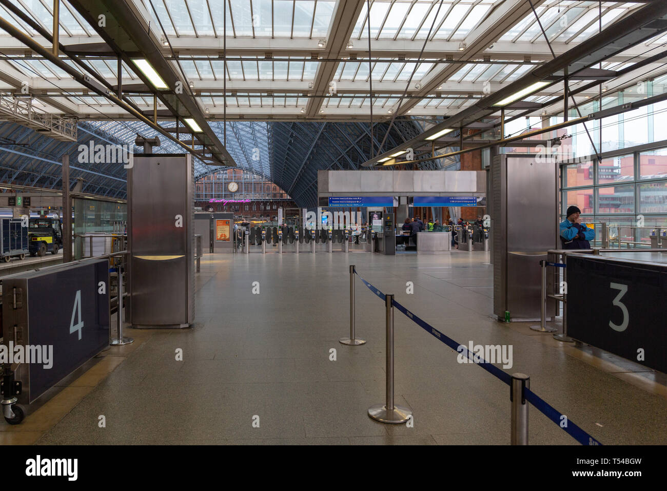 Platform 3 and 4 at St Pancras International Railway Station, London UK ...