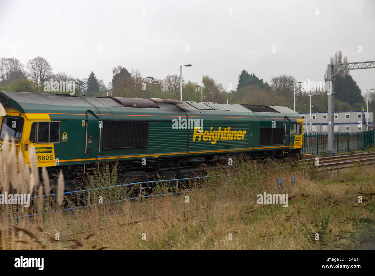 Kettering railway station hi-res stock photography and images - Alamy