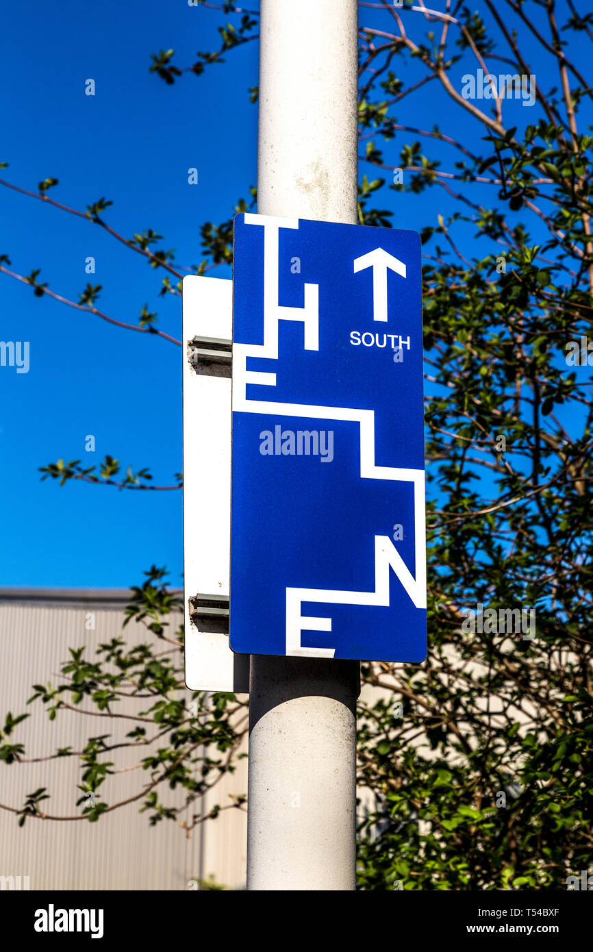 The line london art hi-res stock photography and images - Alamy