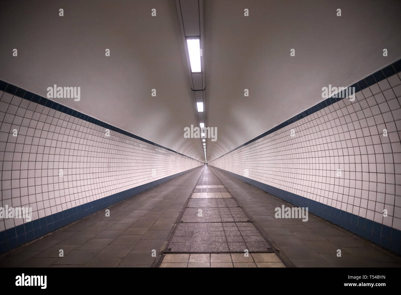 plain old tunnel background Stock Photo - Alamy