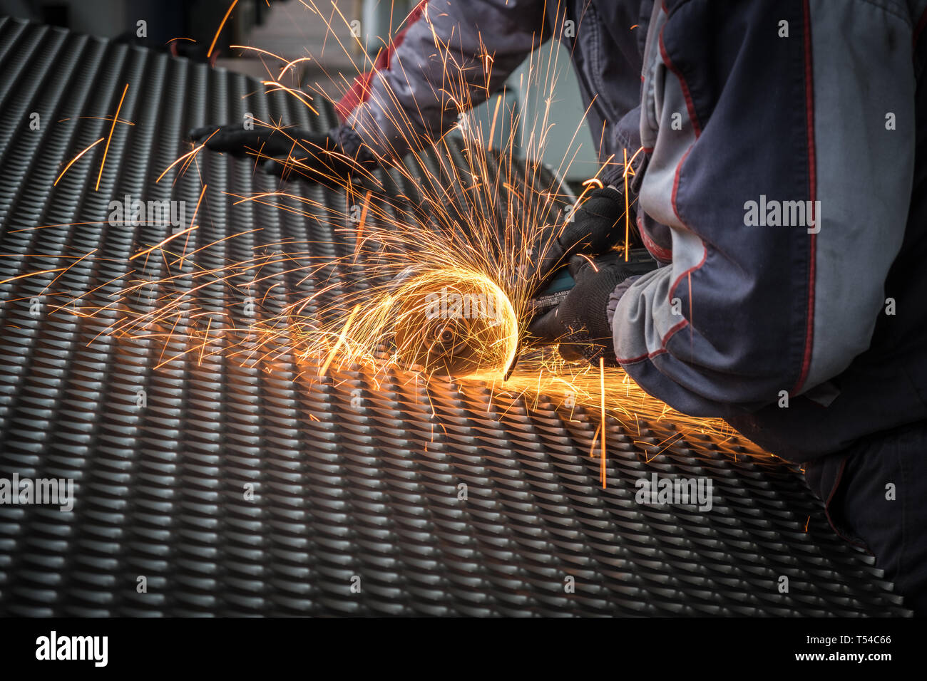 Cutting of steel hi-res stock photography and images - Alamy