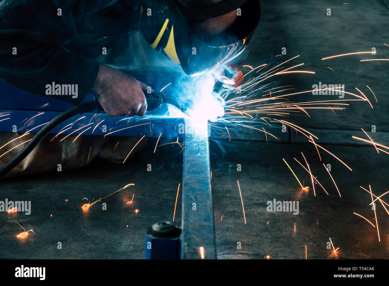 Fabrication steel frame hi-res stock photography and images - Alamy