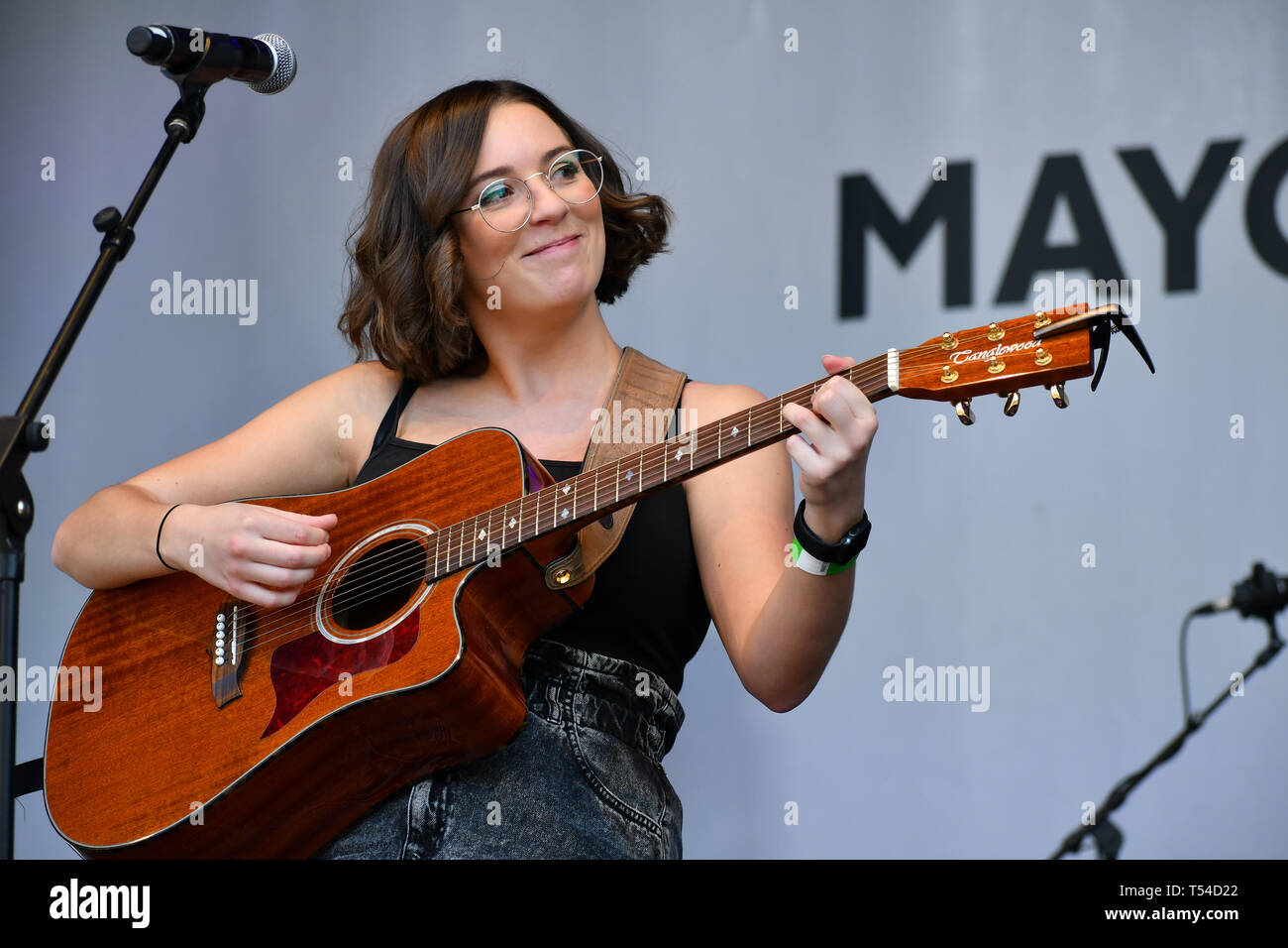 Maddie walker hi-res stock photography and images - Alamy