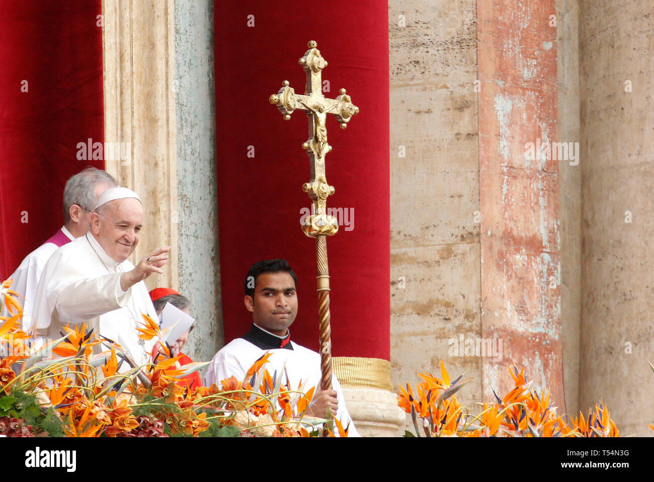 Vatican City, Vatican, 21 Apr 2019. Pope Francis delivers the Easter's ...