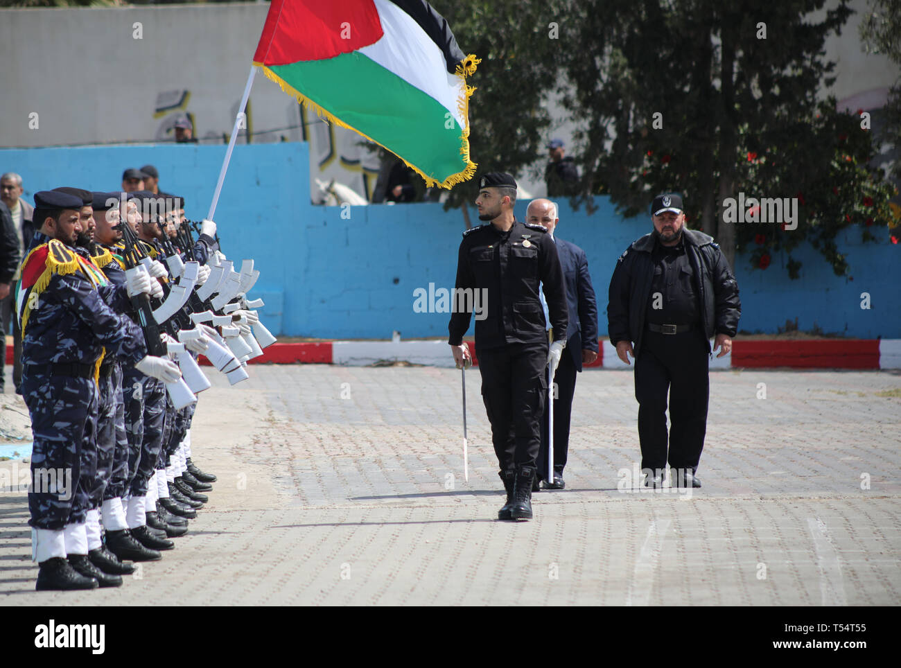 Gaza City, The Gaza Strip, Palestine. 19th Apr, 2019. Police men belong ...
