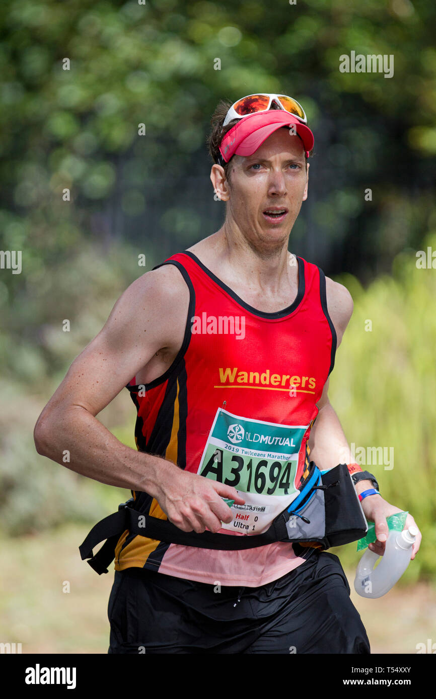 Running the Old Mutual Two Oceans Marathon Stock Photo - Alamy
